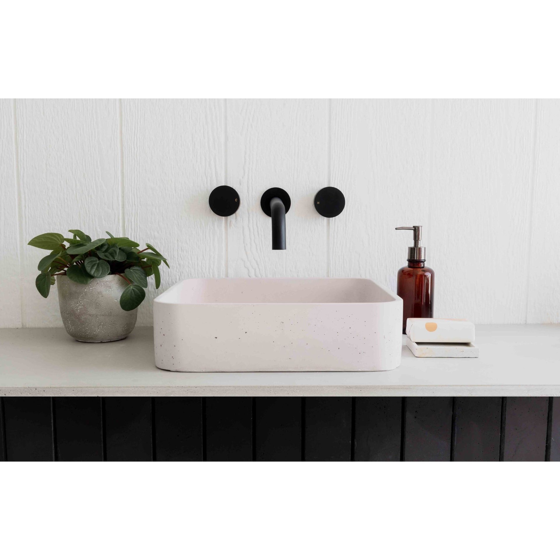 Spoola Surface Mount – Icon Bathware
